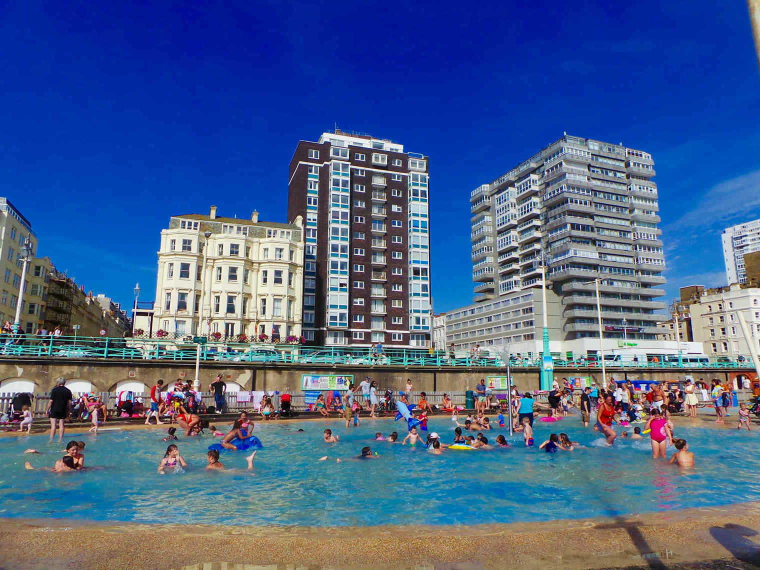 13 Best Things To Do in Brighton, England [Travel Guide to Brighton]