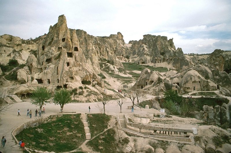 Travel Guide to Cappadocia, Turkey [with Sample Itinerary]