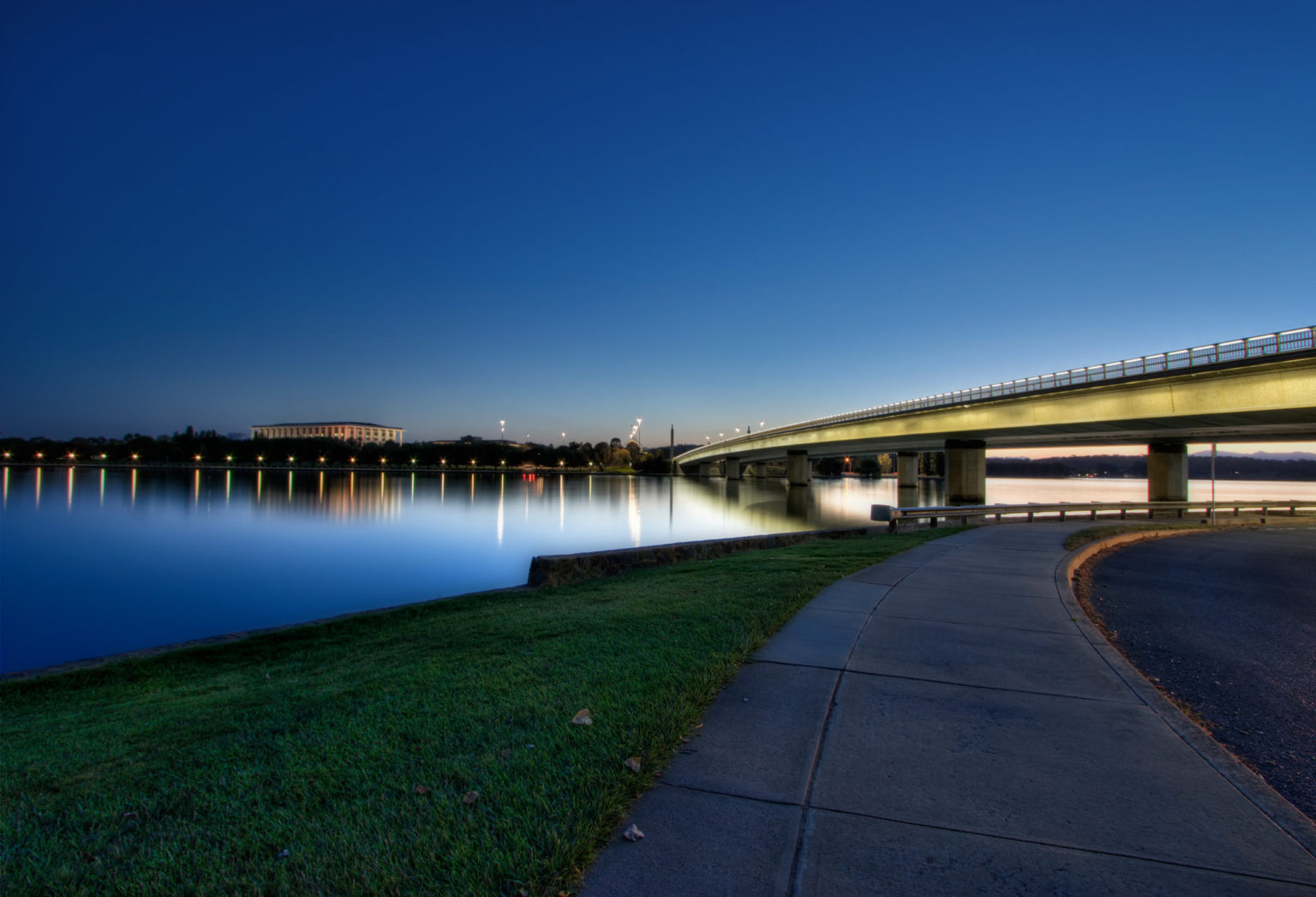10 Best Things To Do in Canberra, Australia [with Suggested Tours]