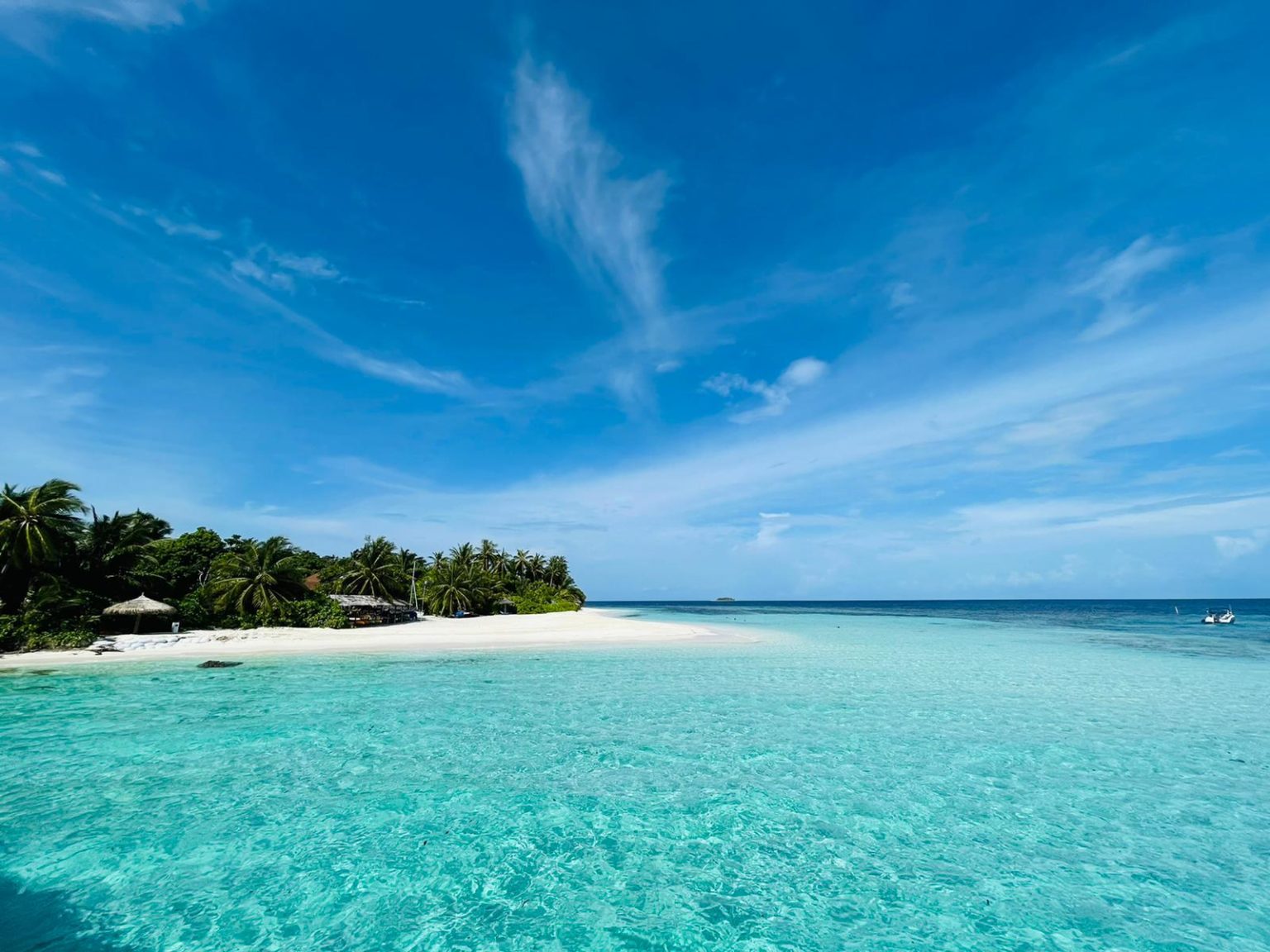 7 Best Things To Do in The Maldives and Where To Stay