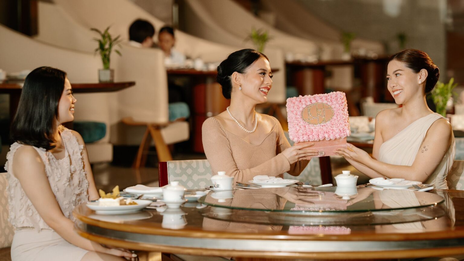 Conrad Manila Celebrates Mid-Autumn with Elegant Mooncake Collection at ...